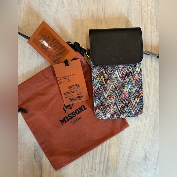 Missoni | Accessories | Nwt Missoni Zig Zag Crossbody Smartphone Case ...